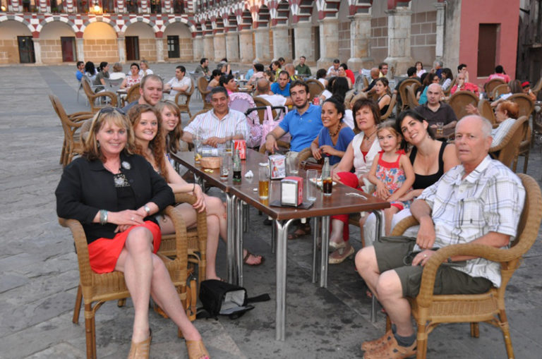6 Reasons Why Traveling Abroad is Important for Young People ...
